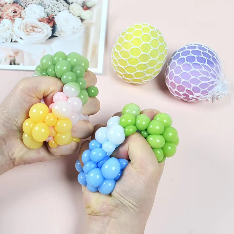 Big Size Squishy Balls Stress Relief Toy Squeeze Grape Balls Mesh ...