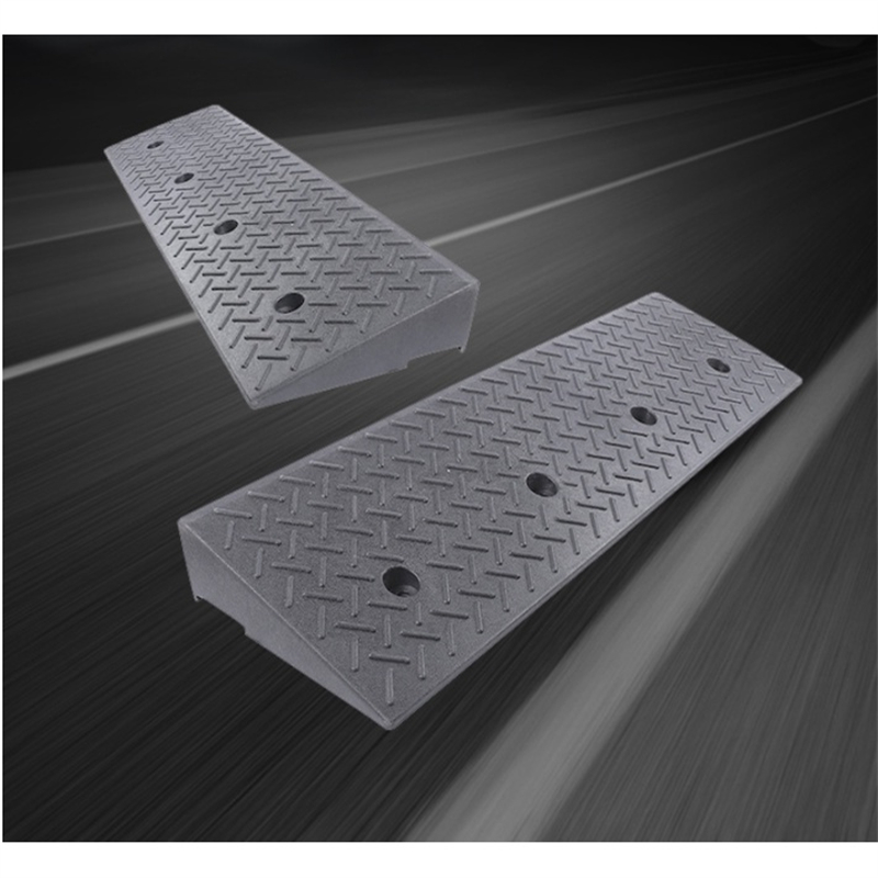 Footpath tire Ramp Tire ramp Footpath path Car load bearing Car truck ...