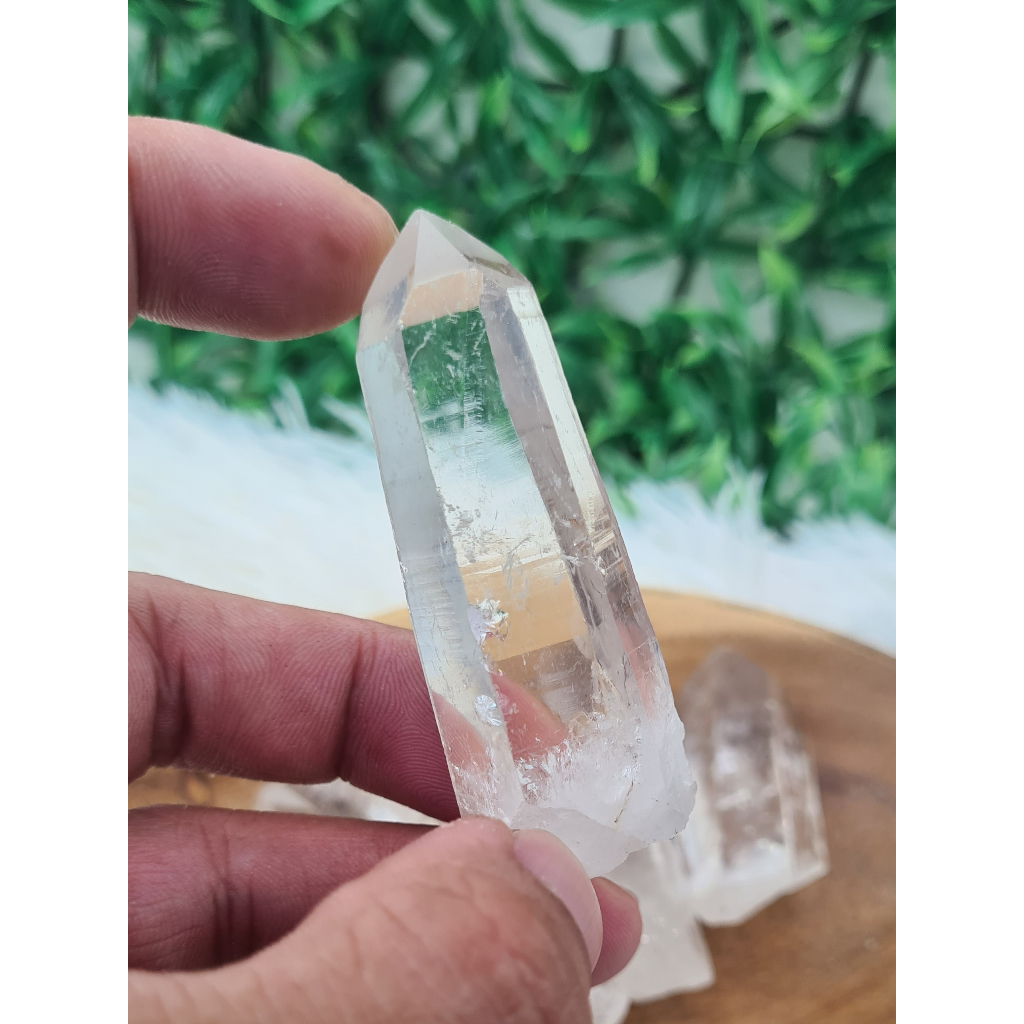 High-quality Clear Quartz Natural Point - medium - Clear Quartz Raw ...