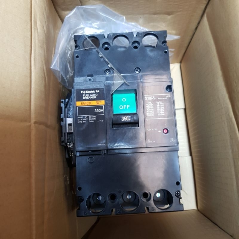 Circuit Breaker 3pole 250A,300A,350A,400A FUJI EA403C(Original Made in ...