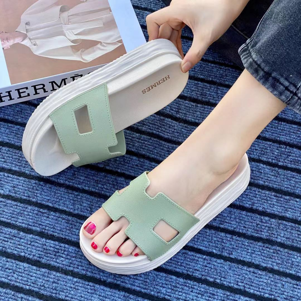 Plain Sandals for Ladies Korean Fashion Trend very Casual but Elegant ...