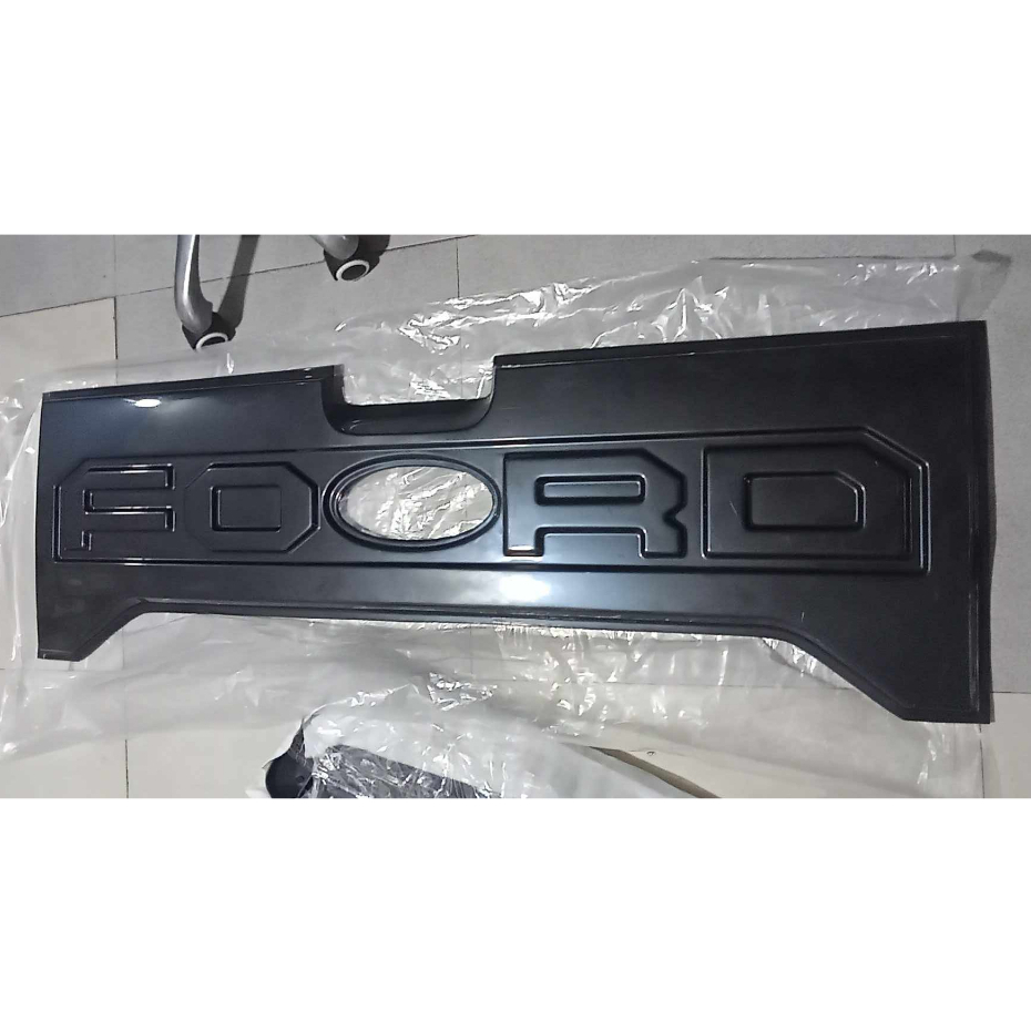 Ford Raptor Ranger 2012 to 2020 Black Rear Tailgate Cladding with Hole ...