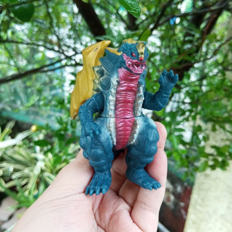 BANDAI Ultraman Ultra Monster DX King of Mons Tsubaraya Figure | Shopee ...