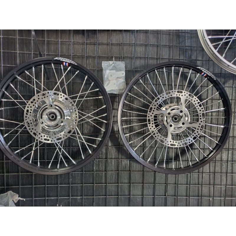 Raider 150 fi/carb Rimset (kalesa style)(plug&play) | Shopee Philippines