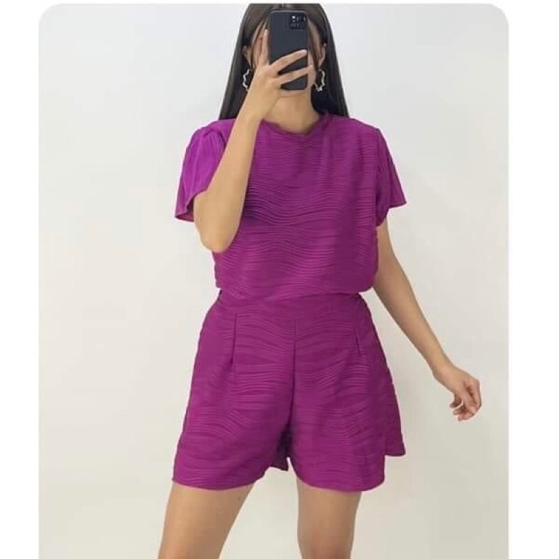 WAVE EMBOSSED KNIT COORDS SET | Shopee Philippines