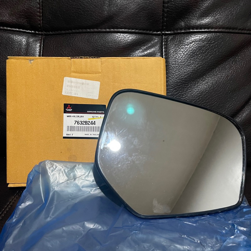 [2009 - 2015] Mitsubishi Montero Side Mirror Lens RH (Circular Adaptor ...