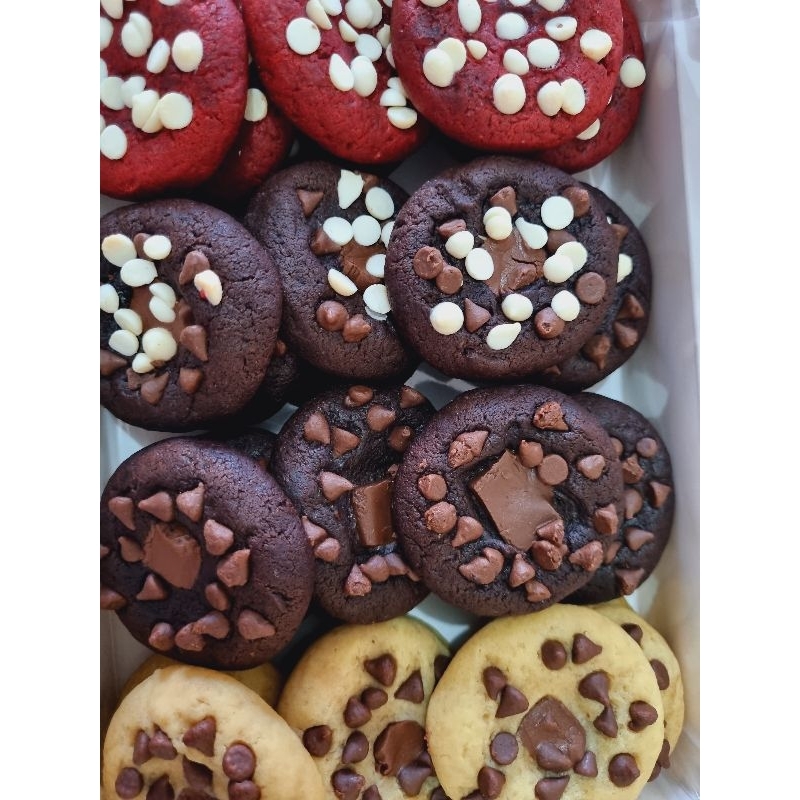 Sweet Tooth Assorted Soft and Chewy Cookies RELISTED | Shopee Philippines