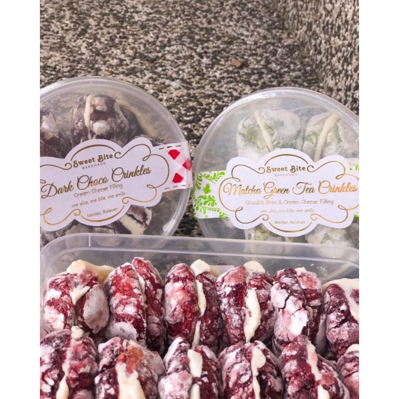 Overloaded Creamcheese Filling Crinkles(Red velvet/Matcha Green Tea ...