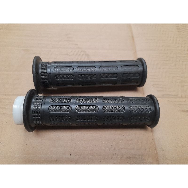 HANDLE GRIP 2 PCS PINOY 125/155 (ORIGINAL MOTOPOSH) | Shopee Philippines
