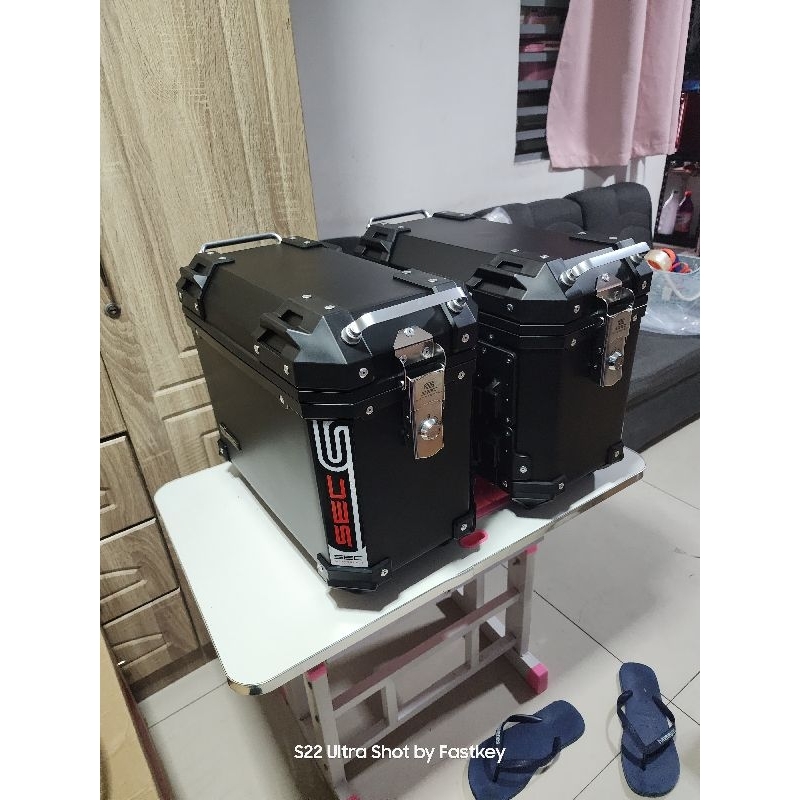 sec sidebox 28 liters kryptonite plastic topbox | Shopee Philippines