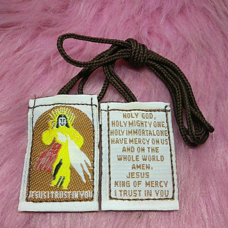 Bundle 50pcs DIVINE MERCY SCAPULAR | Shopee Philippines