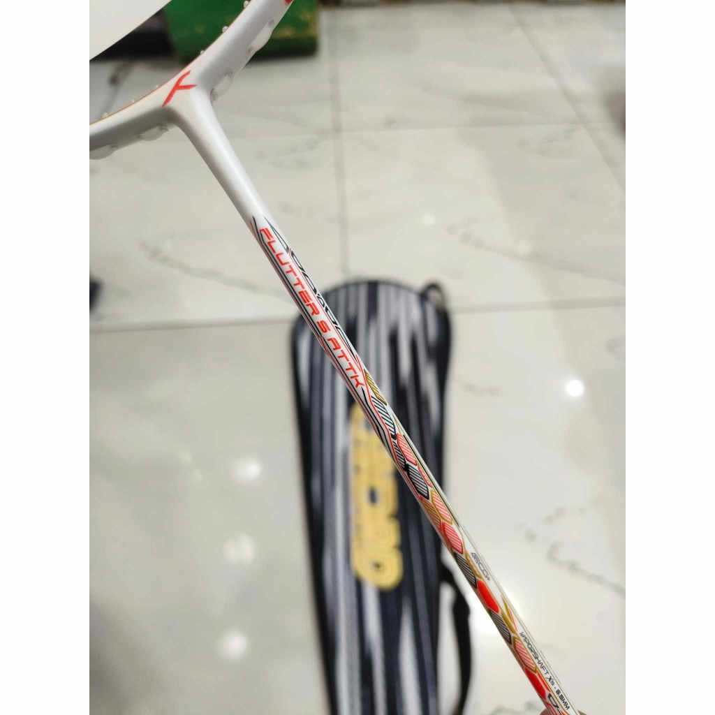 HUNDRED RACKET ( FLUTTER S ATTACK WHITE/GOLD ) | Shopee Philippines