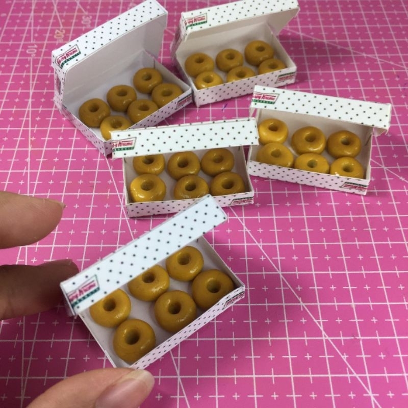 MINIATURE CRISPY CREAM DONUT (6PCS DONUT) | Shopee Philippines