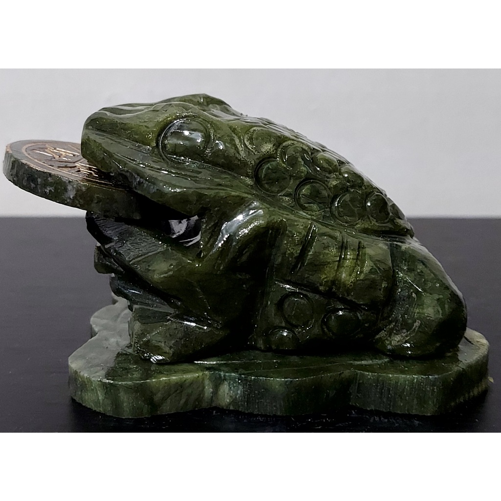 Money Catcher Toad Jade / Feng Shui Money Frog / Three-Legged Toad ...
