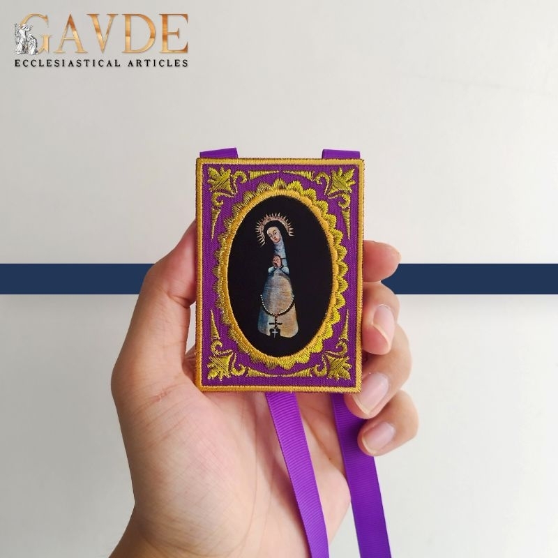 GAVDE Silver Line Soledad de Porta Vaga Embroidered Medallion ...