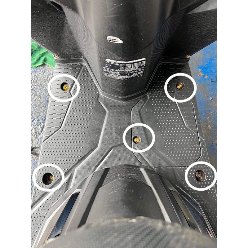 Heng Foot board & Battery cover Bolt for Beat F.I CNC TITANIUM | Shopee ...