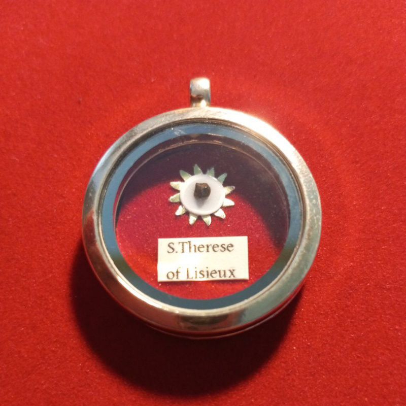 St. Therese of Lisieux Memento Locket | Shopee Philippines