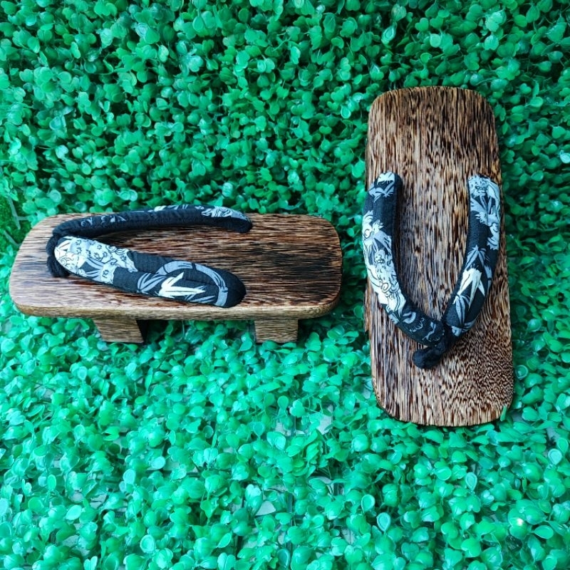 Geta Clogs for Men Japanese Style or Woman Wooden Flip-flops Size 43 ...