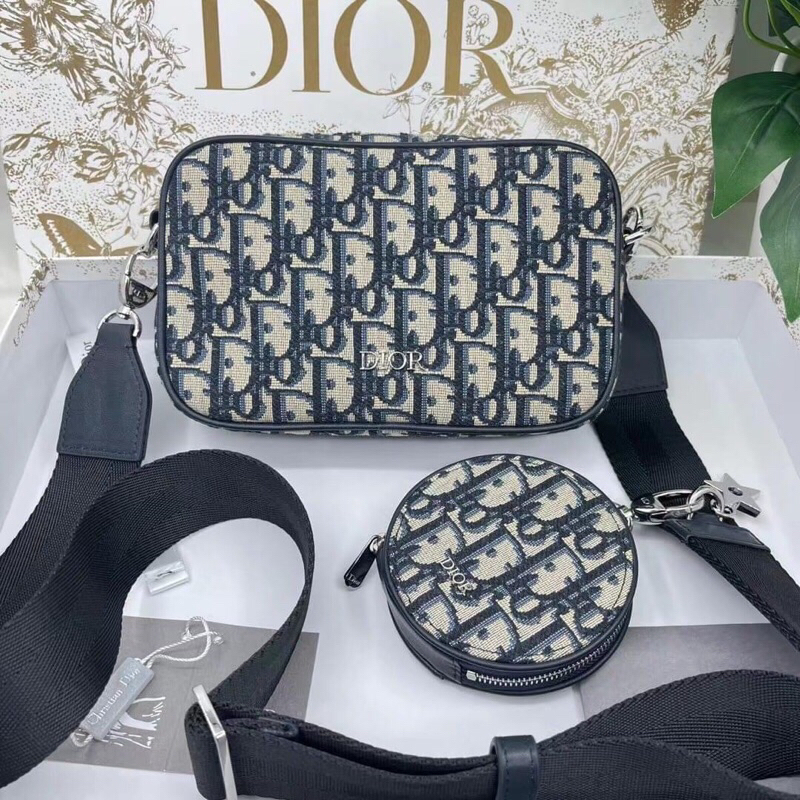 ROSEGEN CD 2in1 SLING BAG(no box) | Shopee Philippines