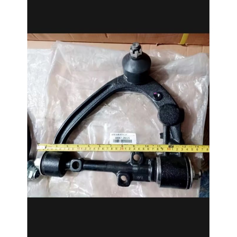 suspension arm assembly upper front L/R for Toyota Hiace Commuter ...