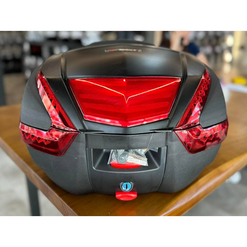 SEC Motorcycle Top Box - Hard Plastic - 38L Liters with Back Rest ...