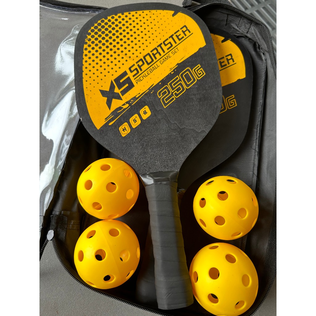 Pickleball Rackets Set Pickleball Paddle Set of 2 Rackets and 4 ...