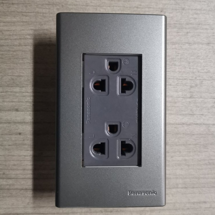 PANASONIC Grounding Duplex Universal Outlet receptacle with plate GRAY ...