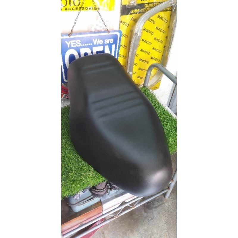 SYM JET 100, ALPHA, EURO ORIG SYM STOCK SEAT ASSY BRAND NEW | Shopee ...