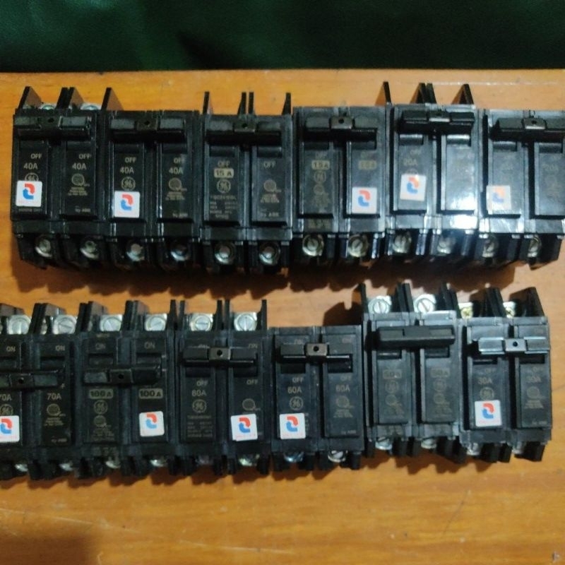 Safety Breakers Original G.E breakers TQL Plug In or TQC Bolt On | Shopee Philippines