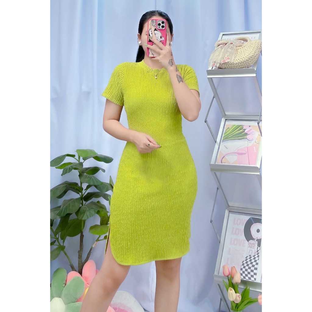 GSA | Agatha Round Neck Bark Crepe with 2 Side Slit Dress | Womenswear ...