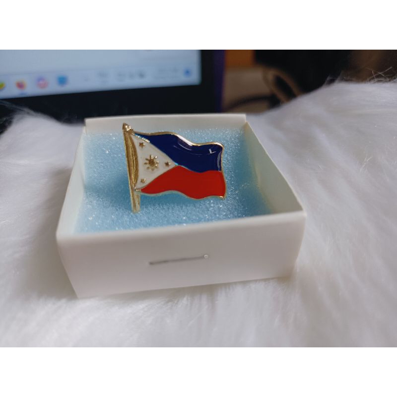 Philippine Flag Pin with box collar type | Shopee Philippines
