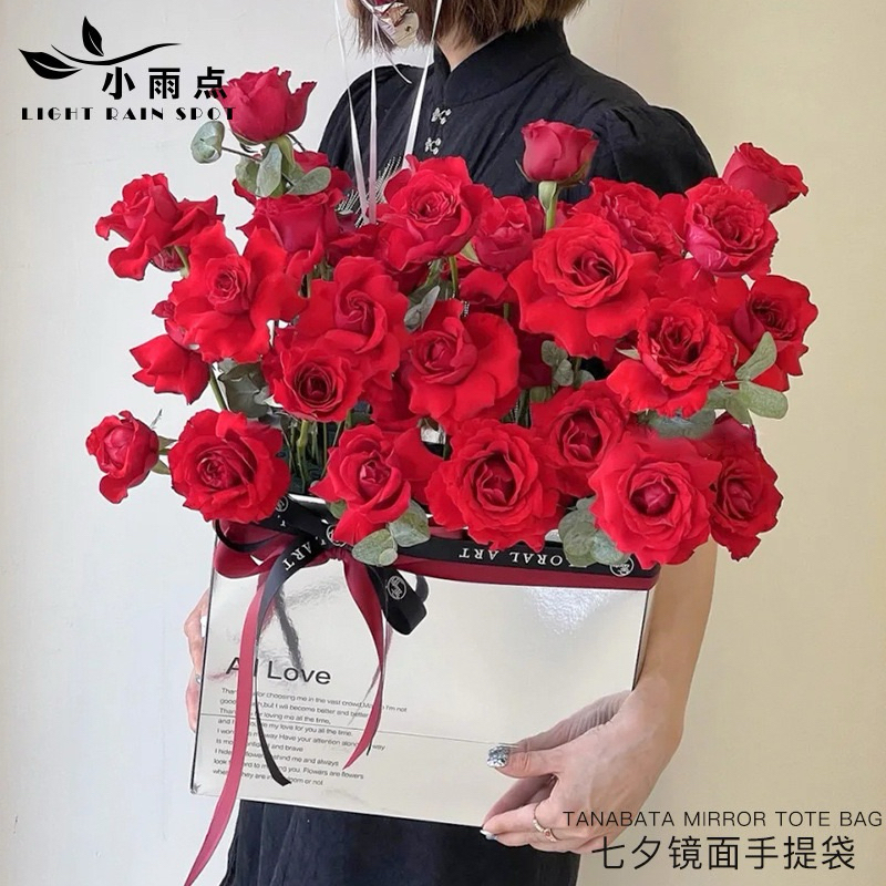 091 Heart-shaped square silver hollow gift box European style flower ...