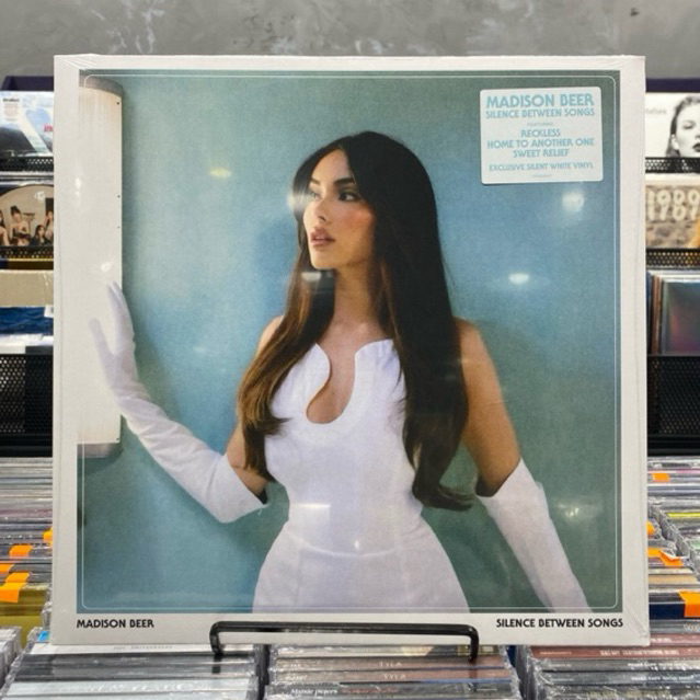 MADISON BEER Silence Between Songs Vinyl (White, 1LP) | Shopee Philippines