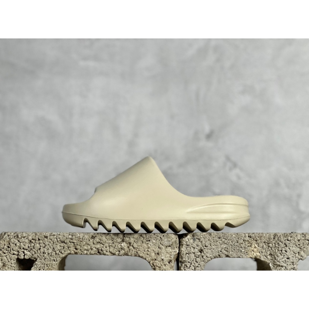 Adidas YEEZY SLIDE Beige For men ＆ women | Shopee Philippines