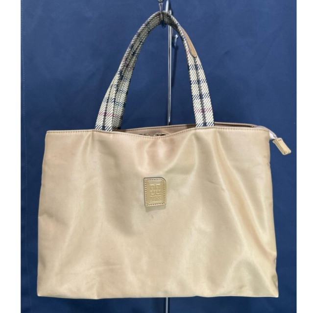 Pre-loved Daks beige 3 compartment handbag (with small stains) | Shopee ...