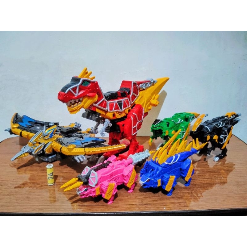 Zyuden Sentai Kyoryuger; Kamitsuki Gattai DX Kyoryuzin (6 Main Mechas ...