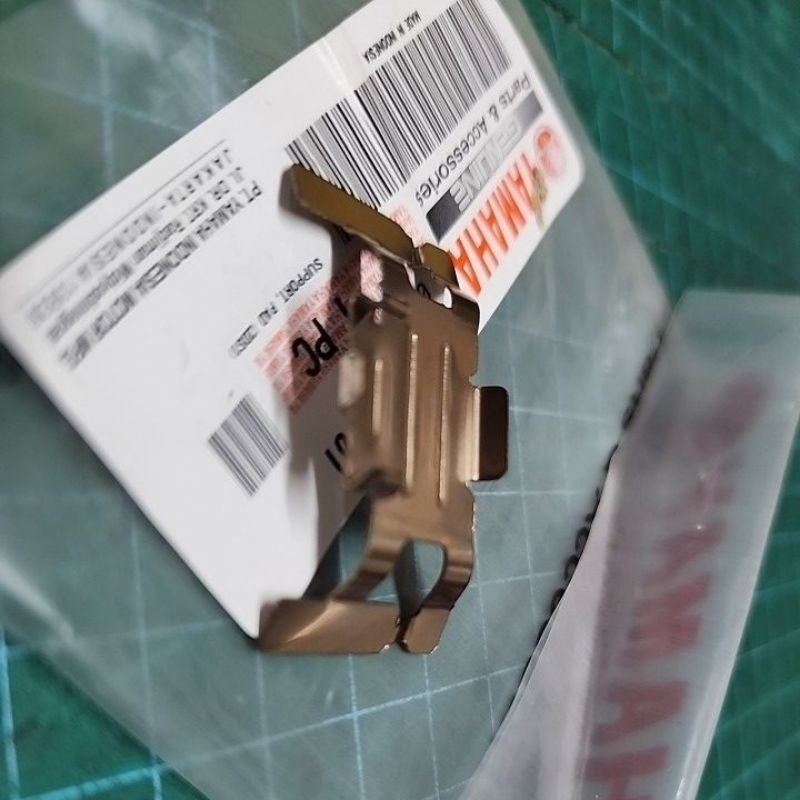 GENUINE YAMAHA BRAKE CALIPER PAD SUPPORT SPRING AEROX NMAX M3 MIO ...
