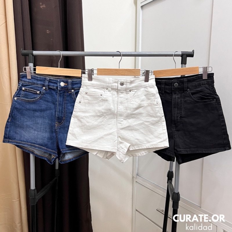 Pull&Bear Highwaisted Stretchable Cleancut Denim Shorts | Shopee ...