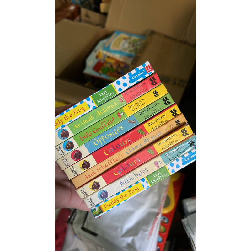 Preloved books for kids and adults 10kg checkout only | Shopee Philippines