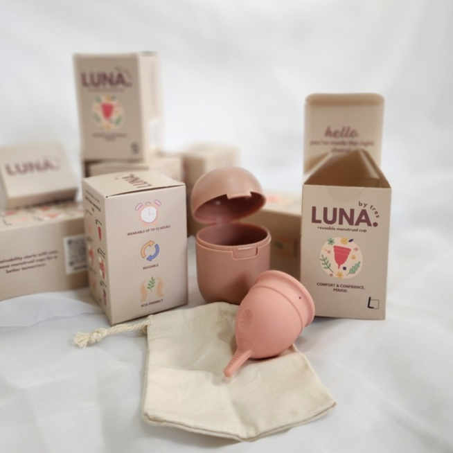 Luna Menstrual Cup (FDA Approved) 100% Medical Grade Silicone with ...