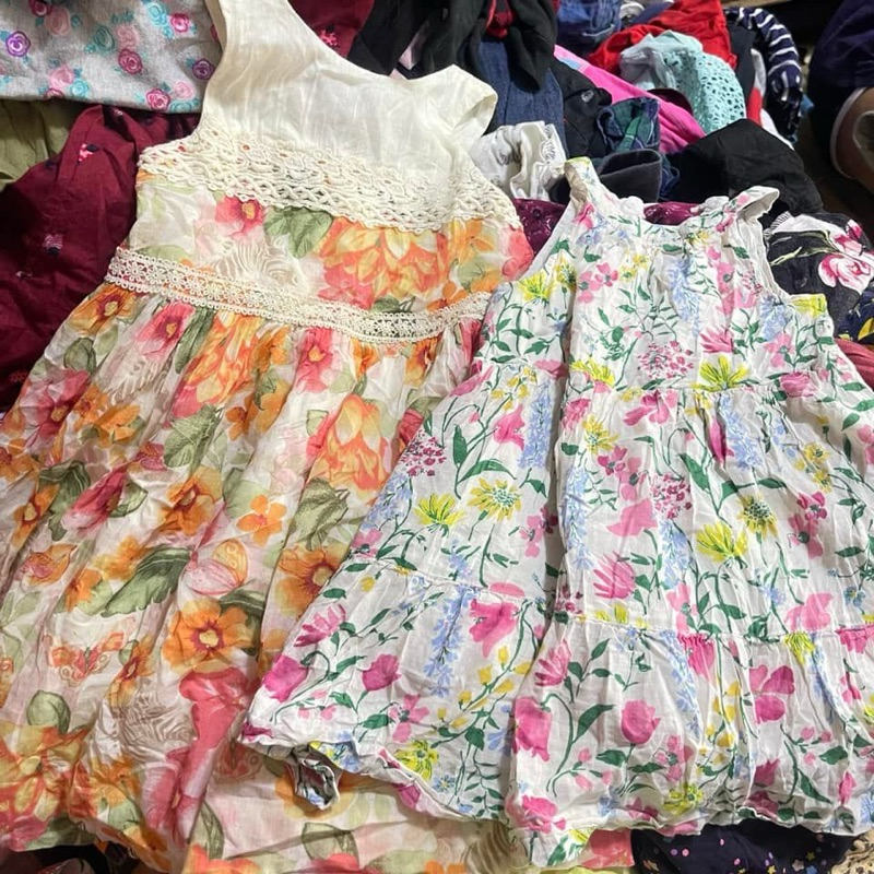 SLFL CLOSET (preloved) | Shopee Philippines