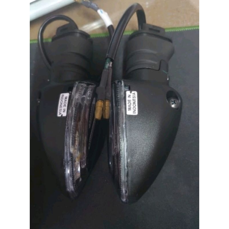 Original Yamaha Front Flasher Light Assy for Yamaha TFX(pair) | Shopee ...