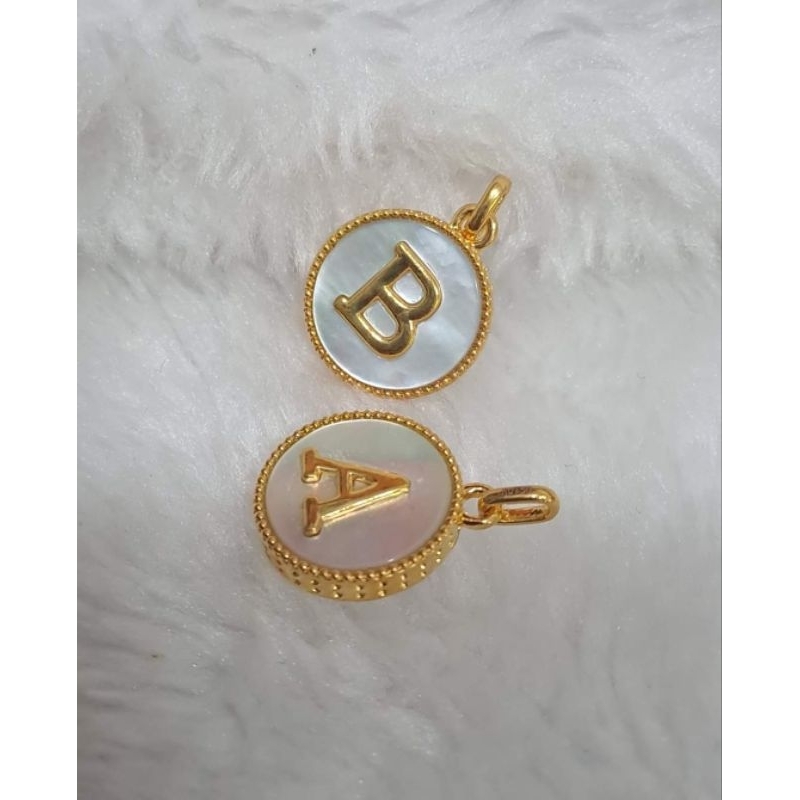 COD ️18K SAUDI GOLD INITIAL LETTER PENDANT | Shopee Philippines