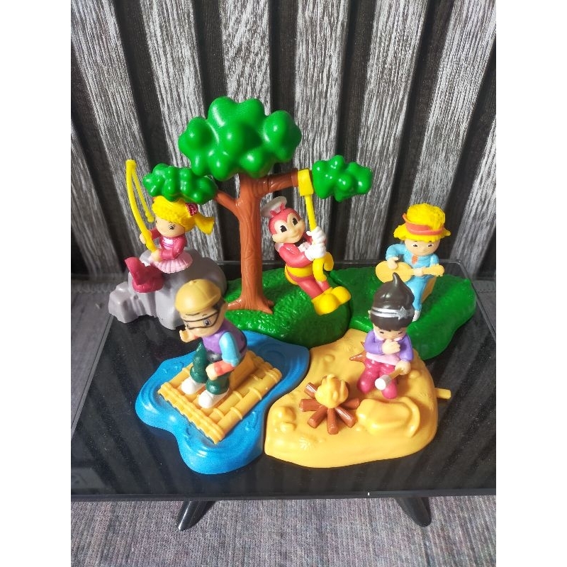 JOLLIBEE Toys Set | Jollibee Happy Meal Toys | Shopee Philippines