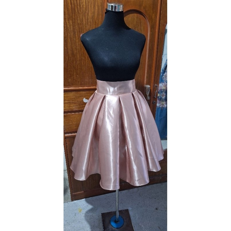 Plits skirt Midi length 23inches plain Satin back zipper 1 hook not ...