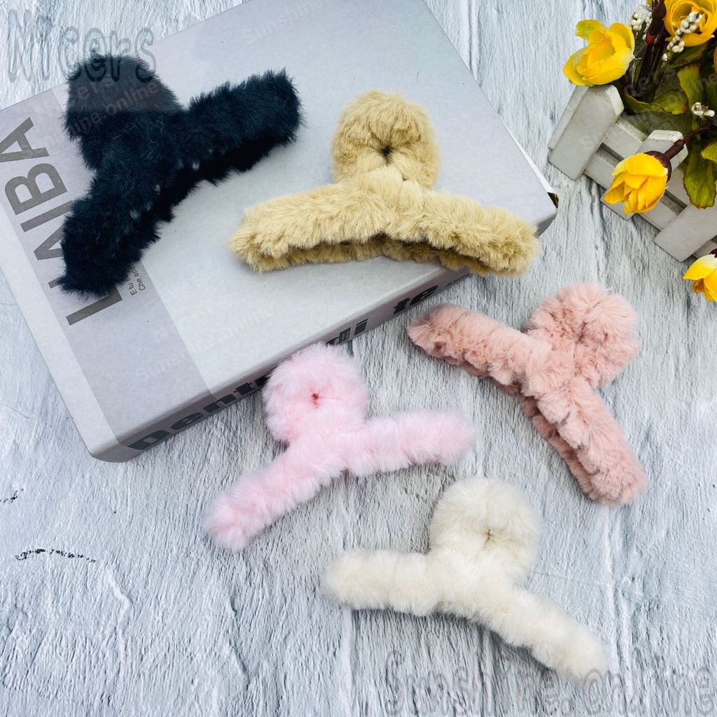 Soft Furry Hair Claws Faux Fur Hair Clip Big Clamps Sweet Plush Hair ...