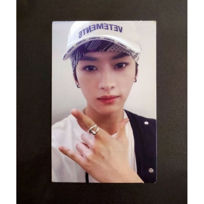 [ON HAND] OFFICIAL Stray Kids Lee Know Felix Bang Chan Han Go Live ...