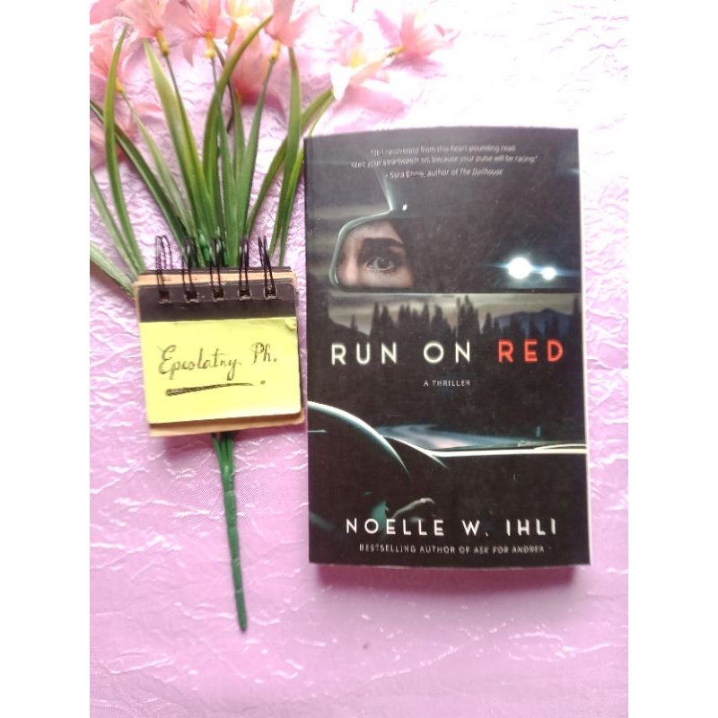 [PAPERBACK] Run on Red by Noelle W. Ihli | Shopee Philippines