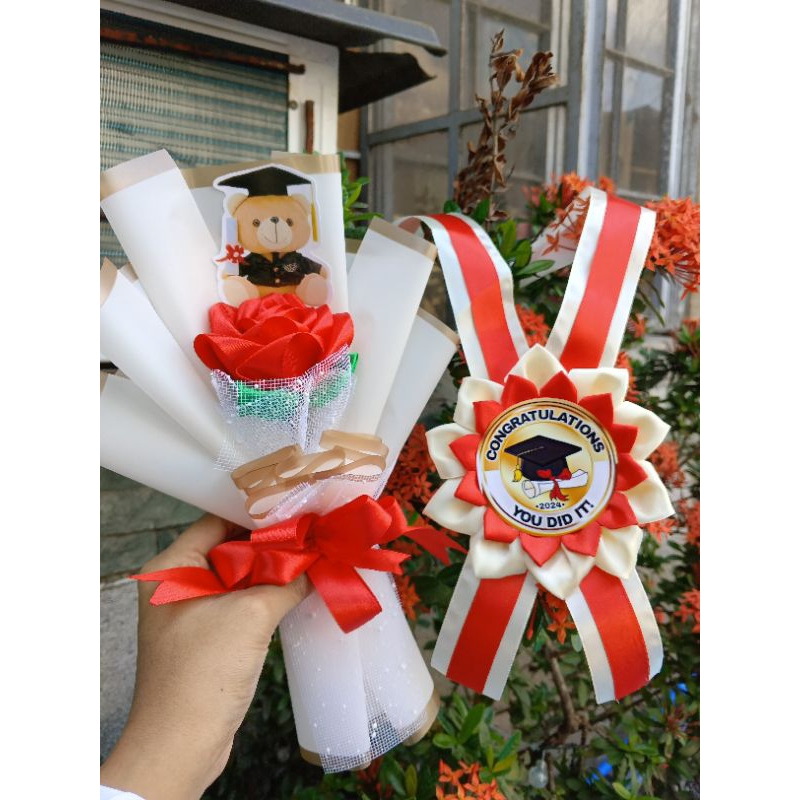 GRADUATION LEI GARLAND AND MINI BOUQUET SET | Shopee Philippines