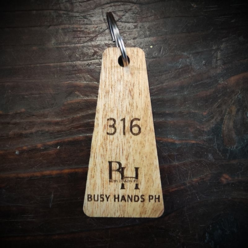 Personalized Wooden Key Tags for Hotels/Resorts Keychain with your Logo ...